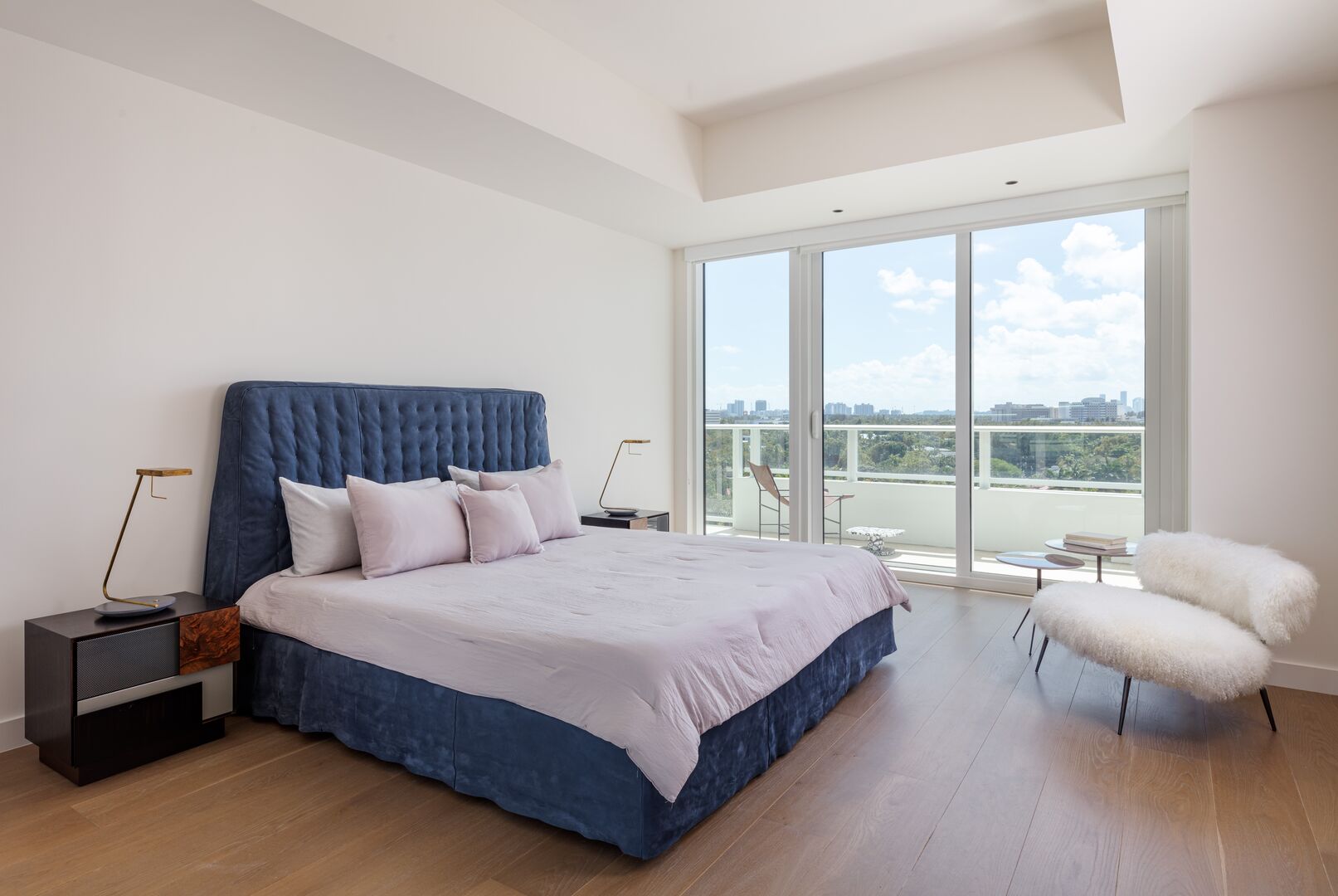 Baxter at work | Ritz Carlton Residence a Miami | Baxter